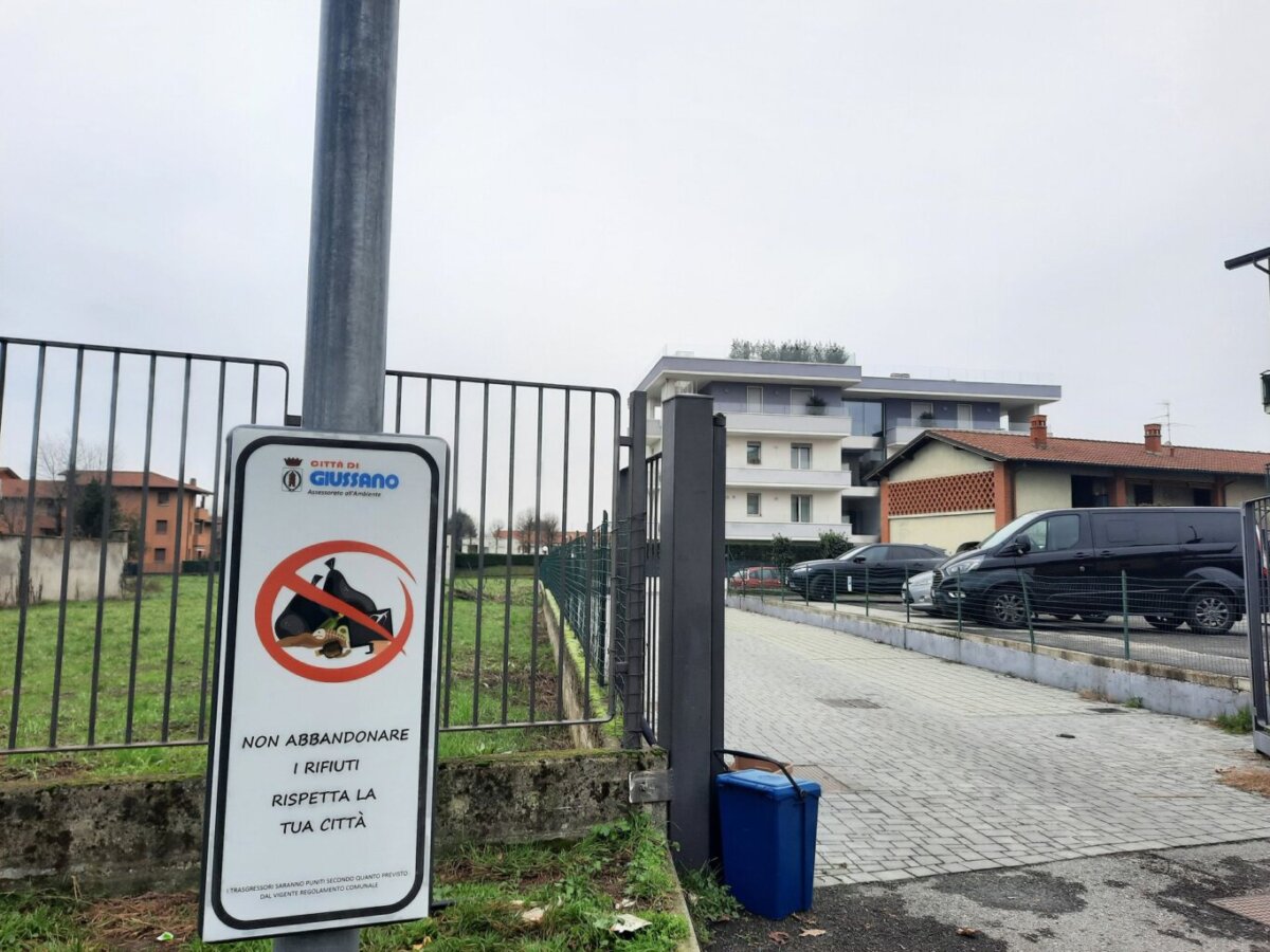 Abbandono dei rifiuti, nuovi cartelli a Giussano - Monza in Diretta
